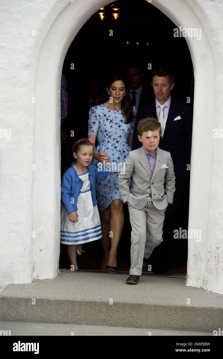 Princess Isabella and Prince Christian, Crown Princess Mary and Crown ...