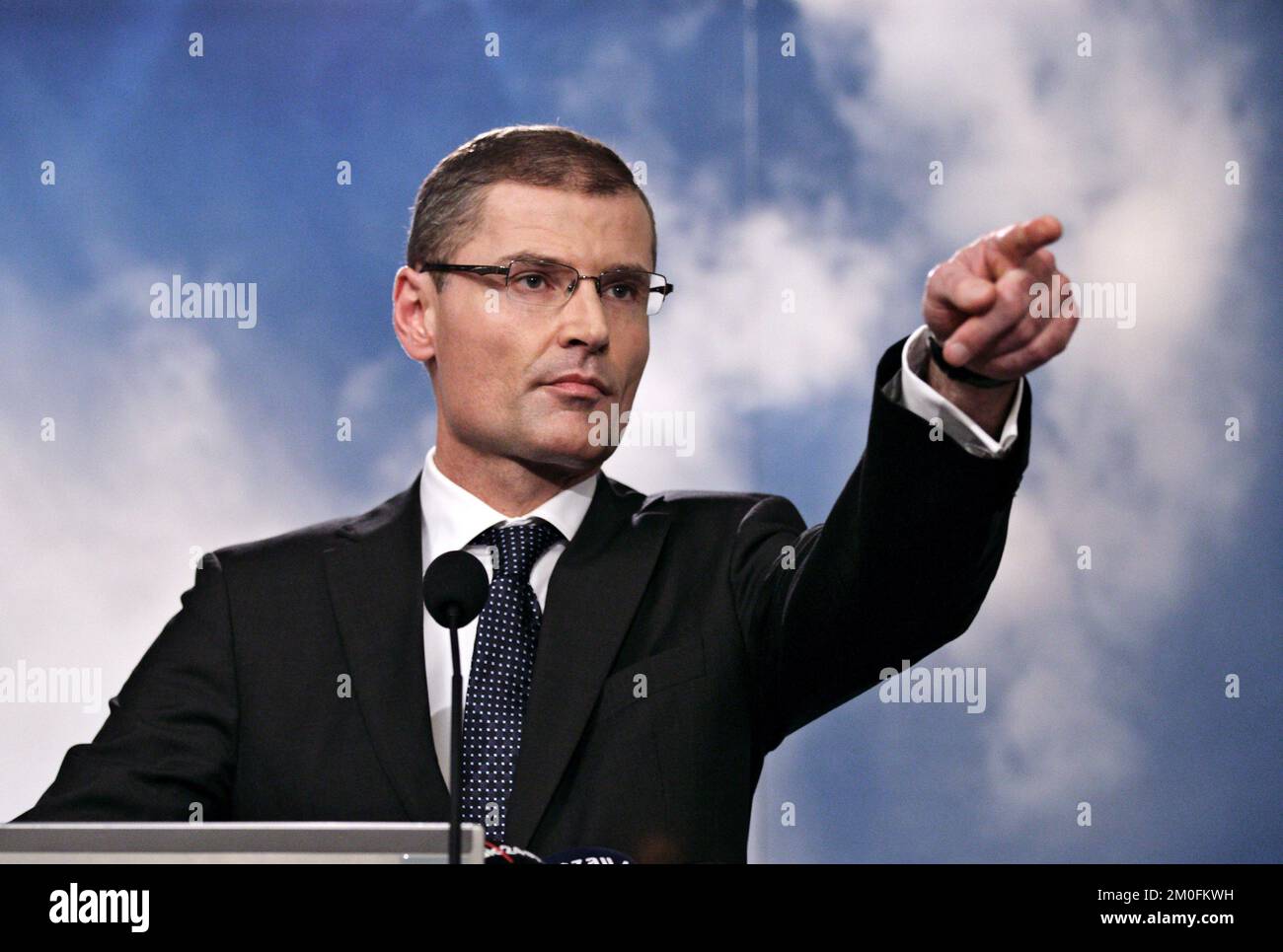 Organizational structure hi-res stock photography and images - Alamy