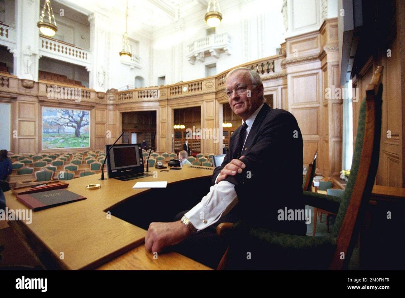 The chairman of the Danish parliament Ivar Hansen (64) died a few hours ...