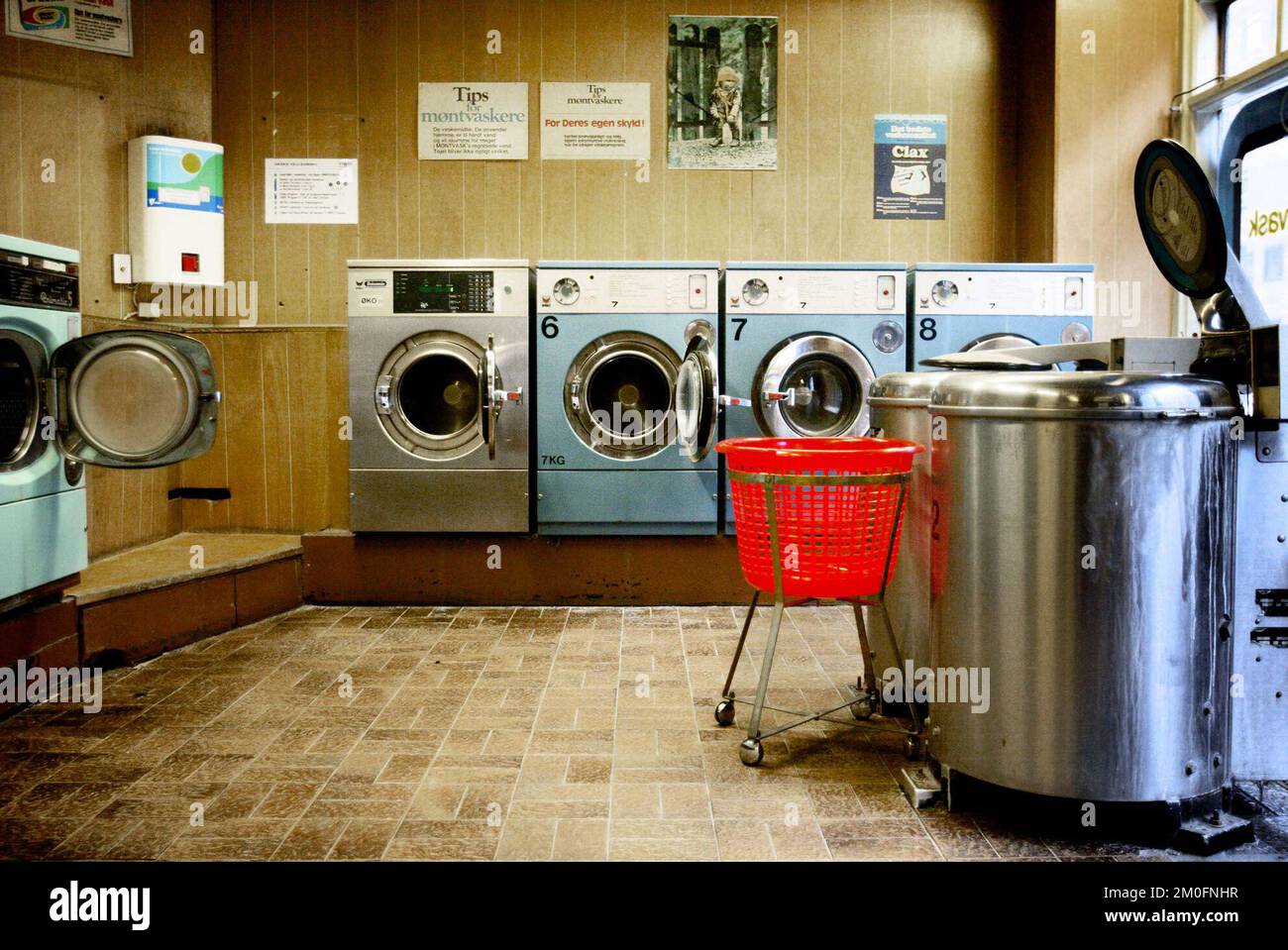 Down days in the city hi-res stock photography and images - Alamy