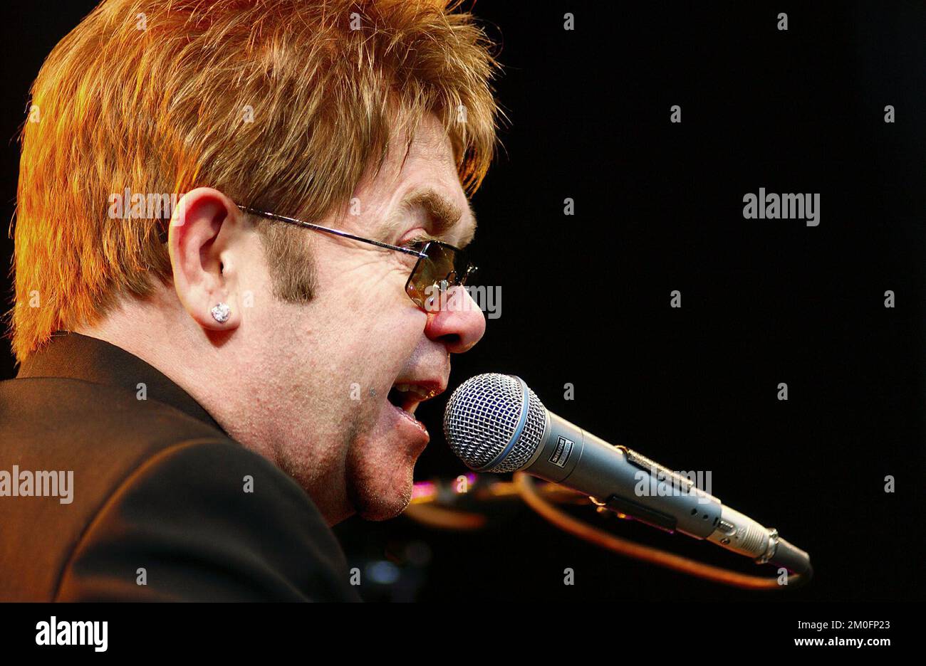 Sir Elton John played in the small village of Horsens for 4600 fans ...