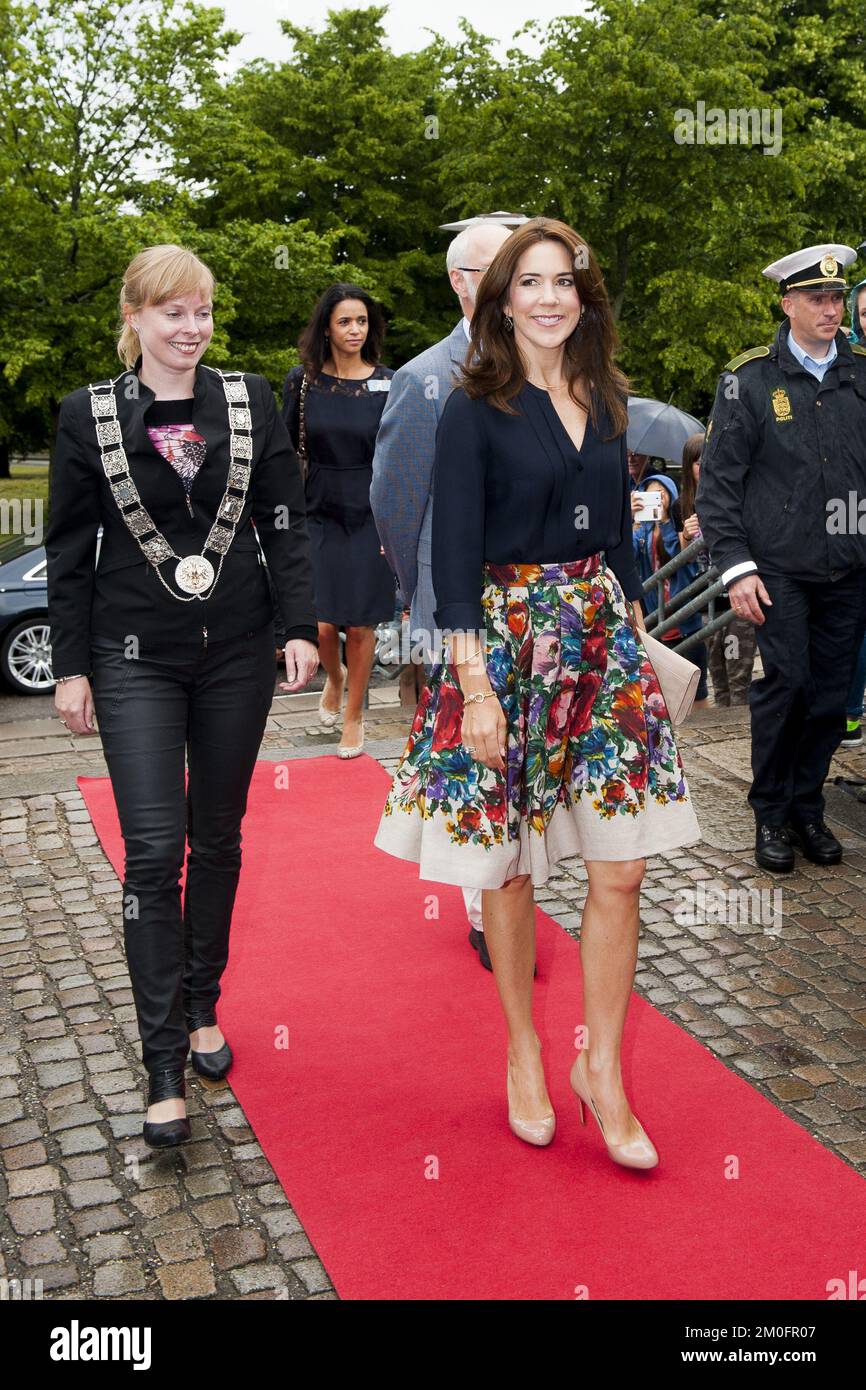 Crown Princess Mary opens the Danish children's libraries reading ...