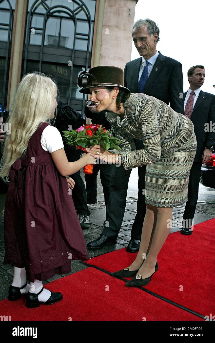 The Princess Alexandra received flowers as she arrived to the ...