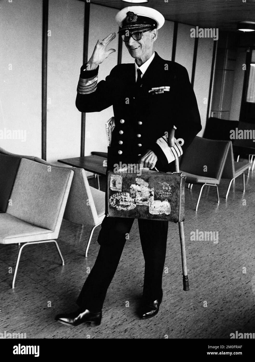 Prince Knud departing for Mfjord where the prince will celebrate his ...