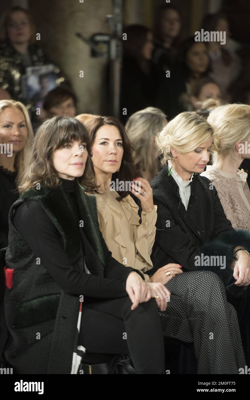 Crown Princess Mary attends 'Jesper Hovring Fashion Show at Copenhagen ...