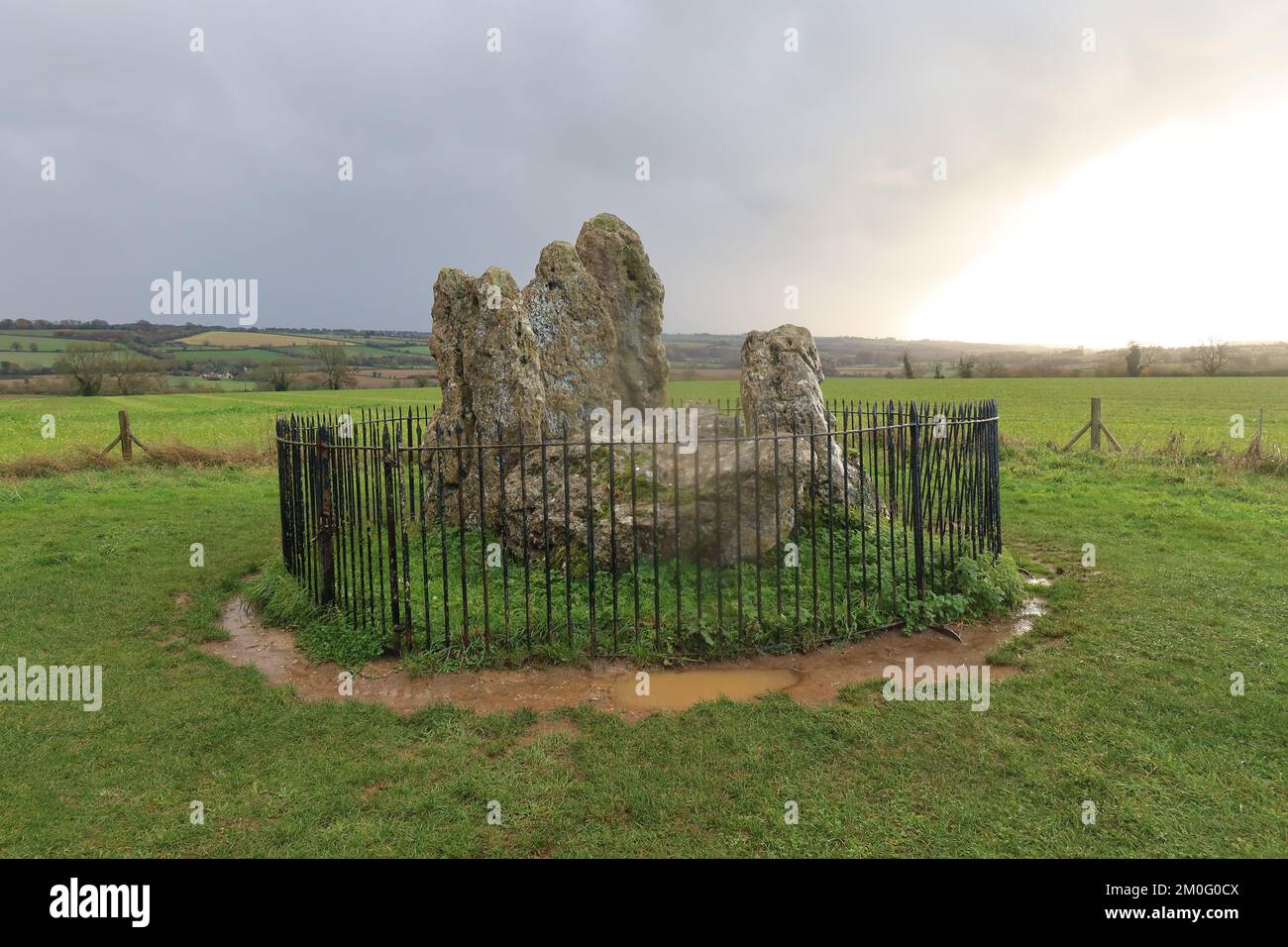 Rollright Stones Neolithic and Bronze Age megalithic monuments complex ...