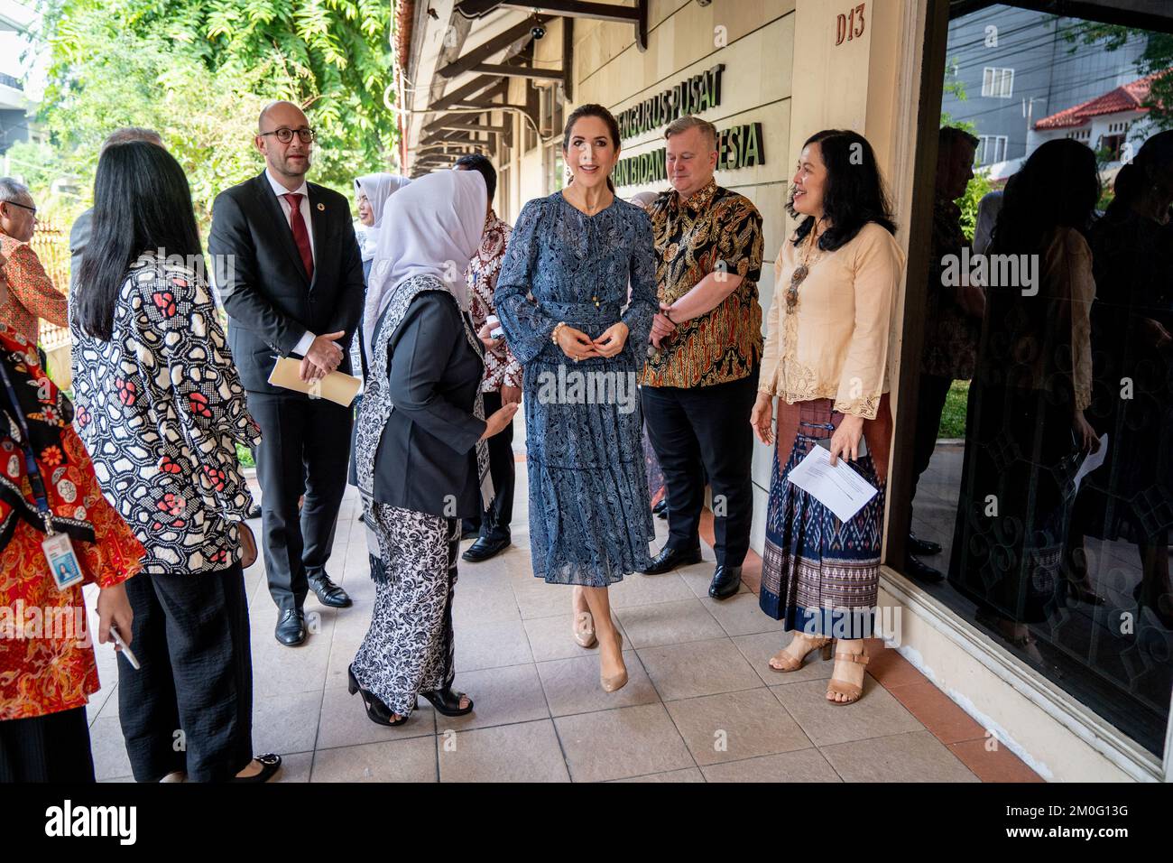 Crown Princess Mary visits the Indonesian Midwives' Association in ...