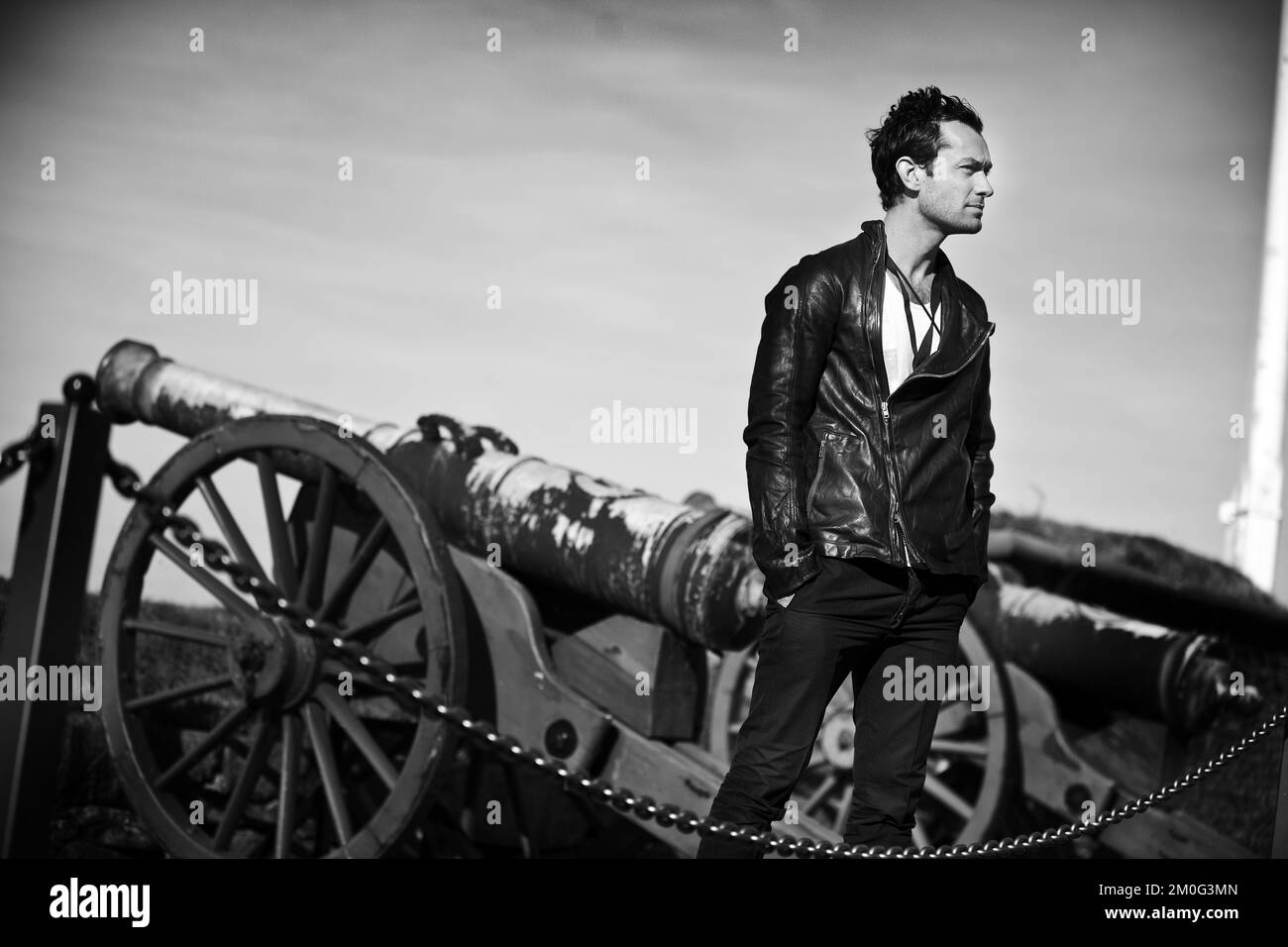 Jude law hamlet Black and White Stock Photos & Images - Alamy