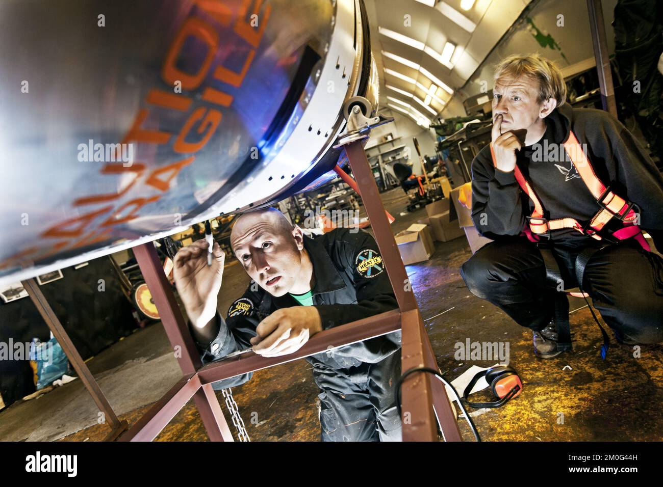 Kristian Von Bengtson and Peter Madsen finishing the last details ...