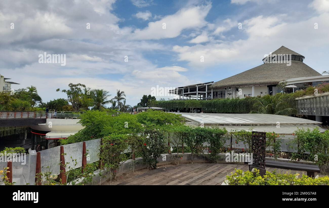 Aesthetic and instagramable mall rooftop design.Mall visitors can enjoy ...