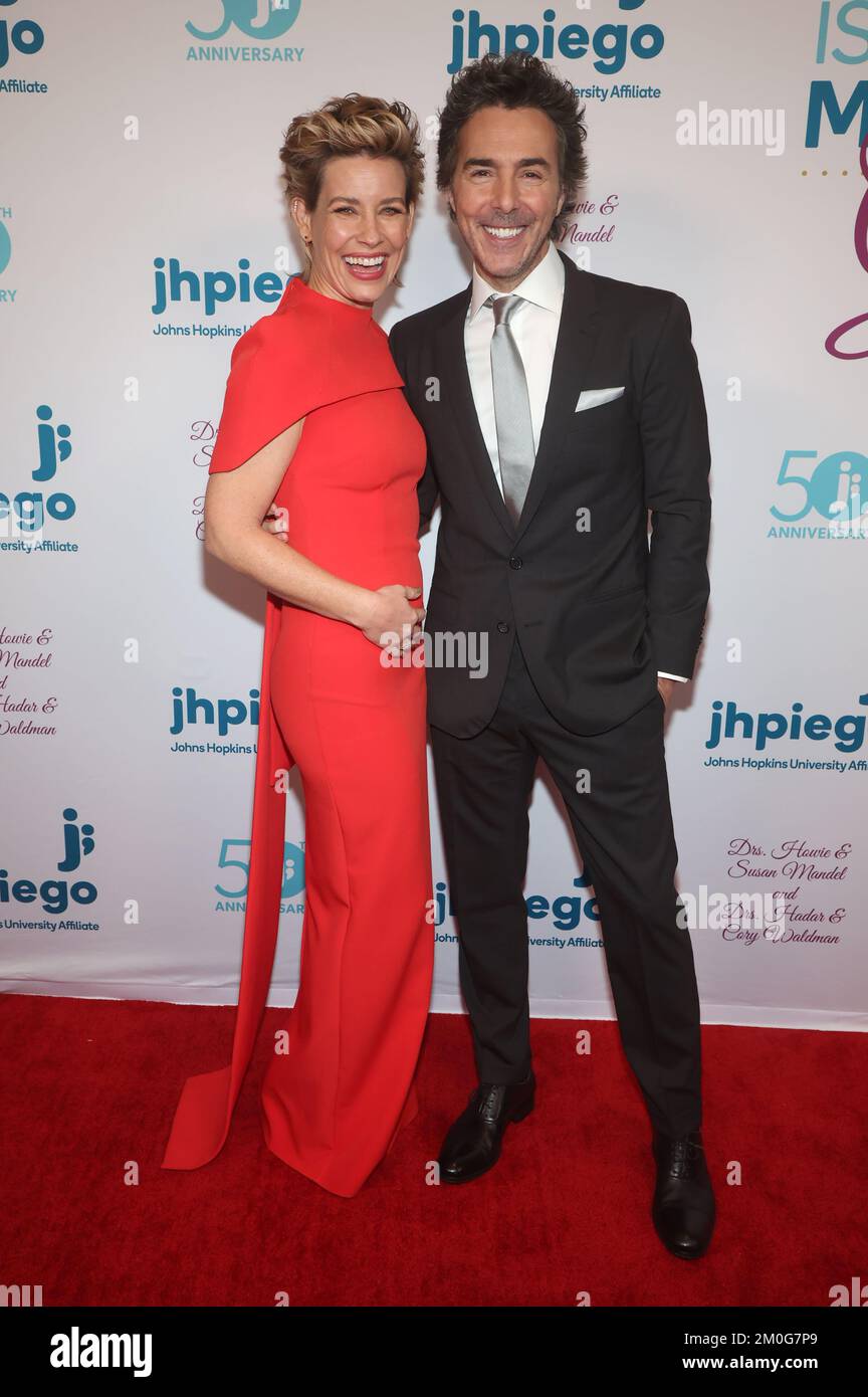 5 December 2022 -Beverly Hills, California - Evangeline Lilly, Shawn ...