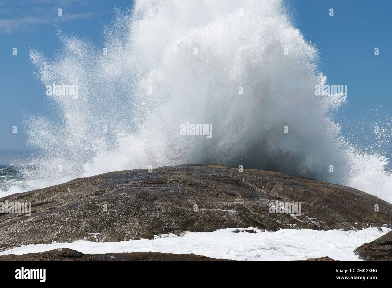 Geyser sea water hi-res stock photography and images - Alamy