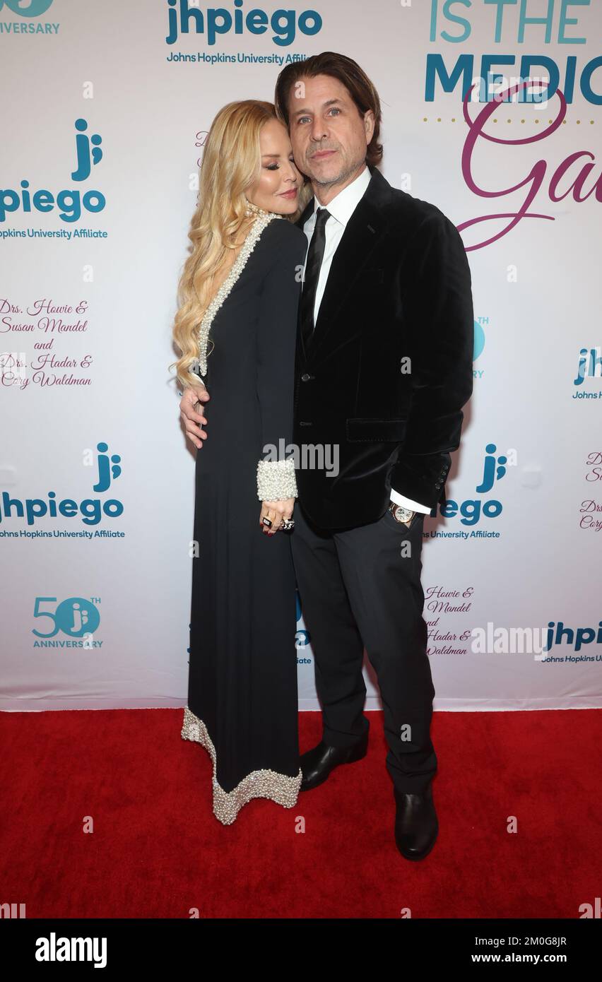 Rachel zoe and rodger berman 2022 hi-res stock photography and images ...
