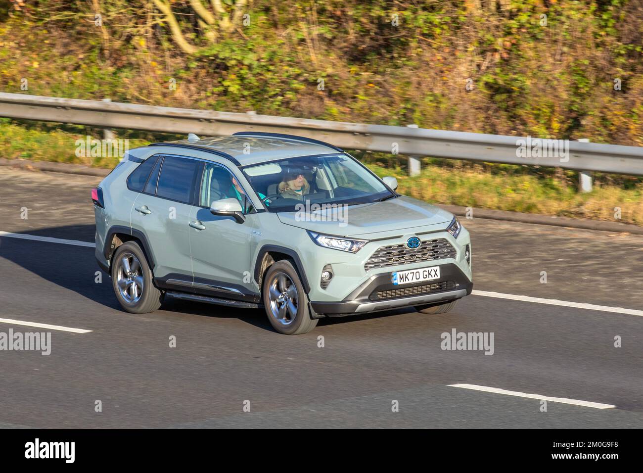 2020 Green TOYOTA RAV4 VVT-i Design Hybrid ELectric 2487cc 1 speed ...