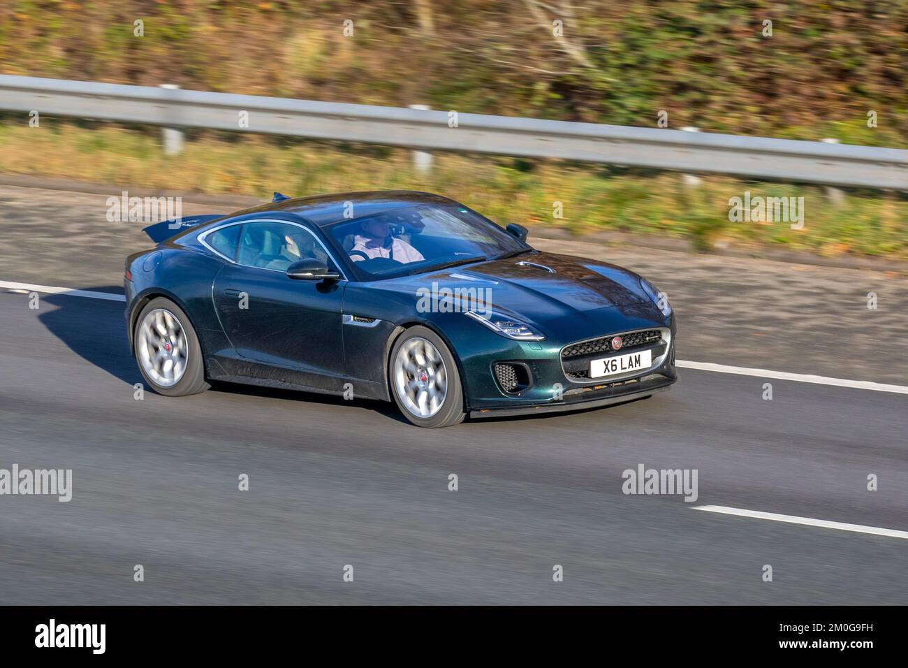 Jaguar f type r dynamic cars hi-res stock photography and images - Alamy