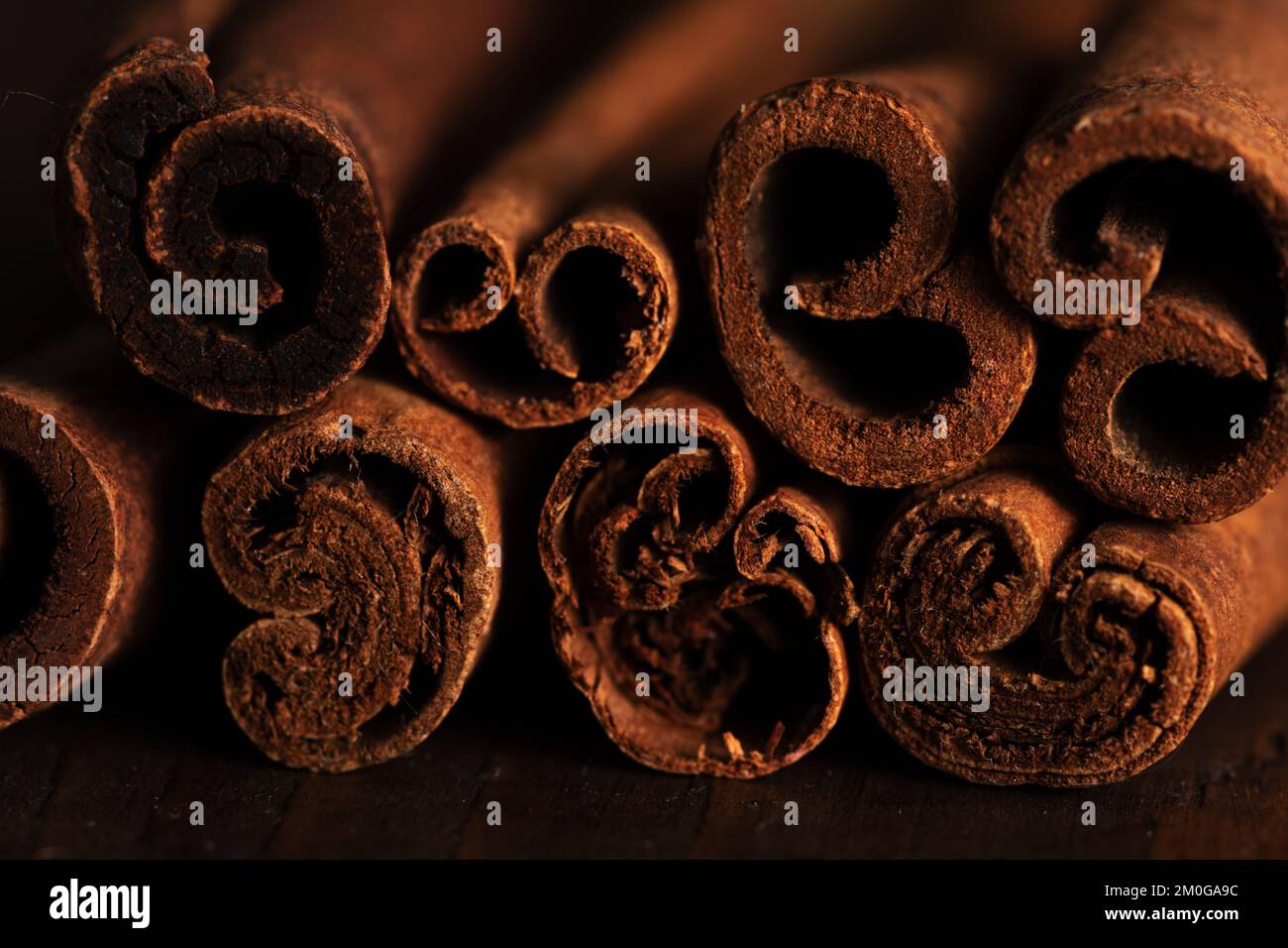 cinnamon and cassia sticks are close. condiment sticks on the side ...