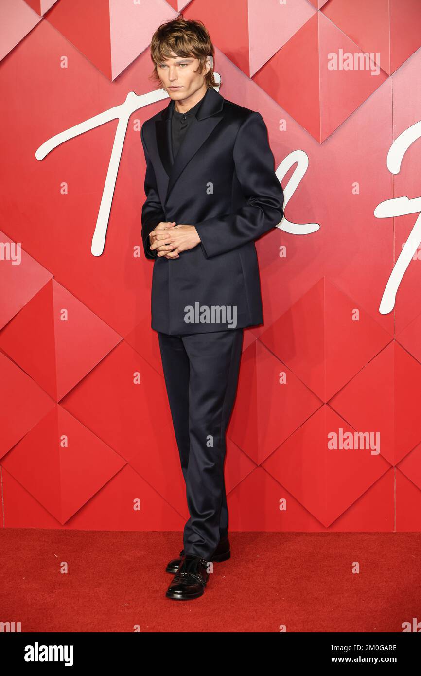 Jordan Barrett attends the British Fashion Awards 2022 held at Royal ...
