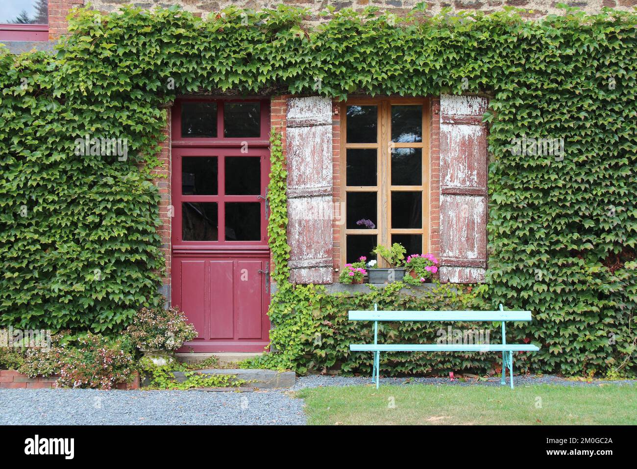 house in france Stock Photo - Alamy