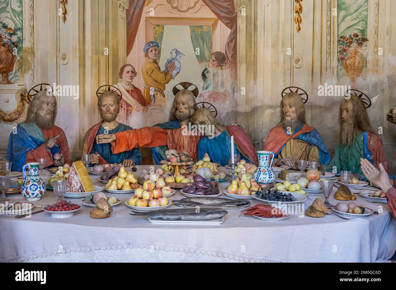 statue of the sacred mount, varallo sesia, italy Stock Photo - Alamy
