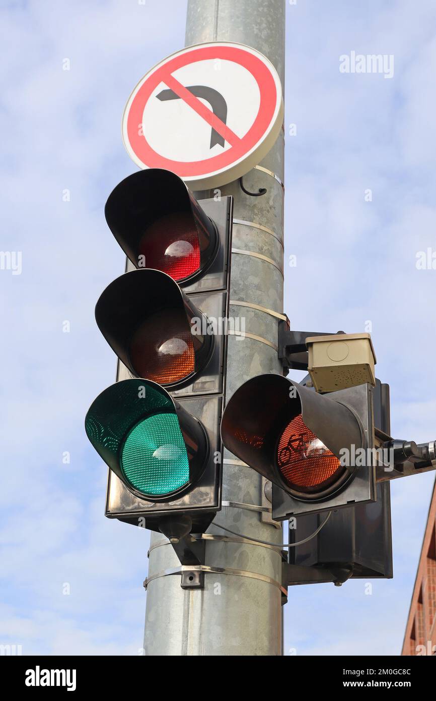 Turn on warning lights hi-res stock photography and images - Alamy