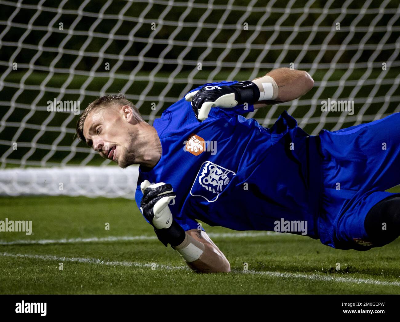 DOHA - Holland goalkeeper Andries Noppert during a training session of ...
