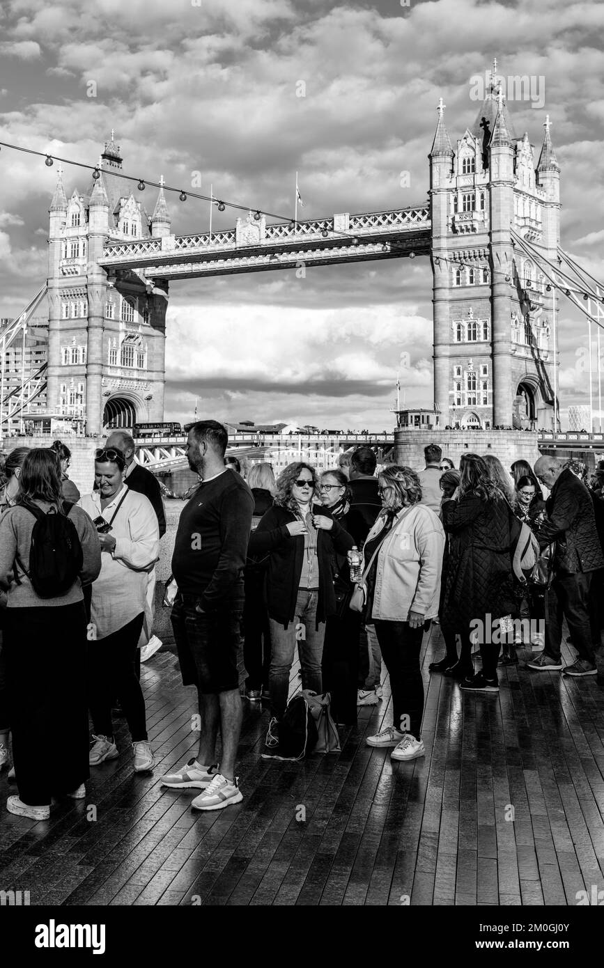 Stretching Back To Tower Bridge, British People and People From Around ...