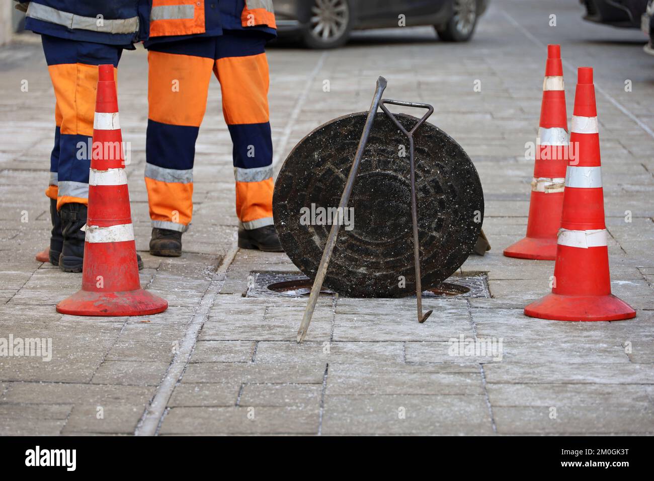 Sewage workers hi-res stock photography and images - Alamy