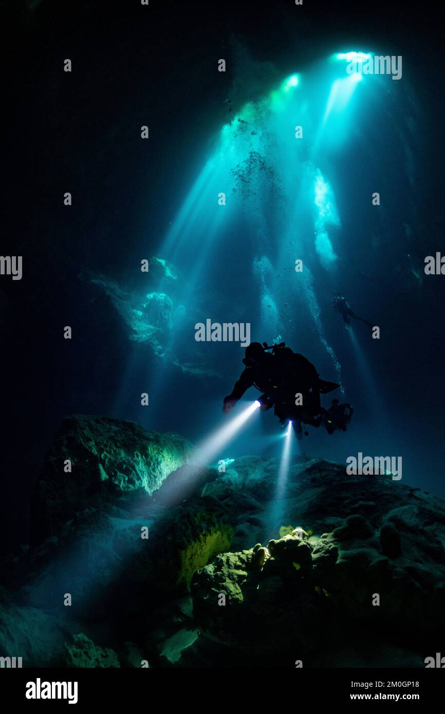 The pit cenote mexico hi-res stock photography and images - Alamy
