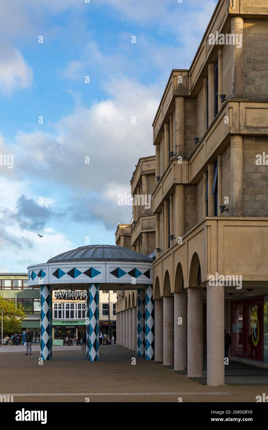 Entrance to the sovereign shopping centre at Weston Super Mare ...