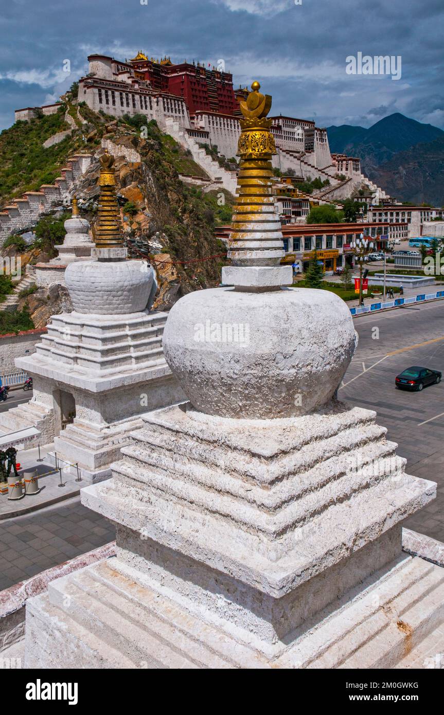 The Potala in Lhasa, Unesco world heritage site, Lhasa, Tibet, Asia ...