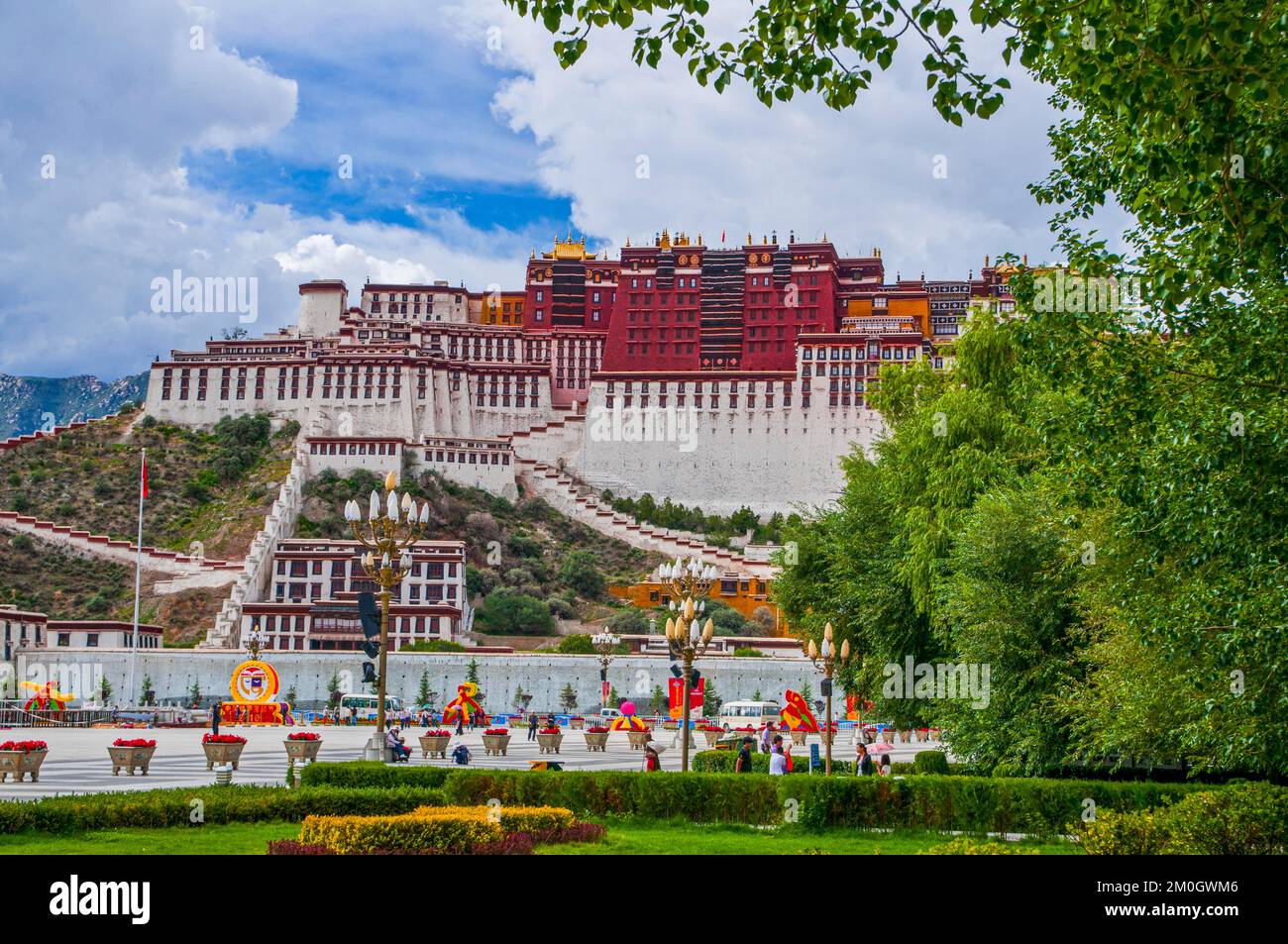 The Potala in Lhasa, Unesco world heritage site, Lhasa, Tibet, Asia ...