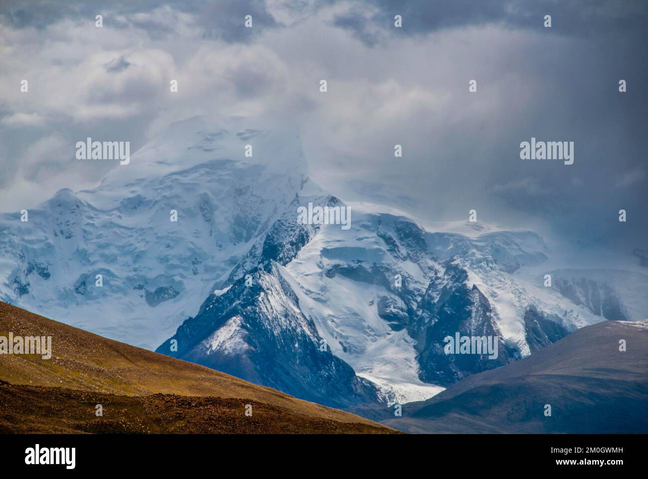 Mount Shishapangma, only mountain with more than 8000 m, along the ...