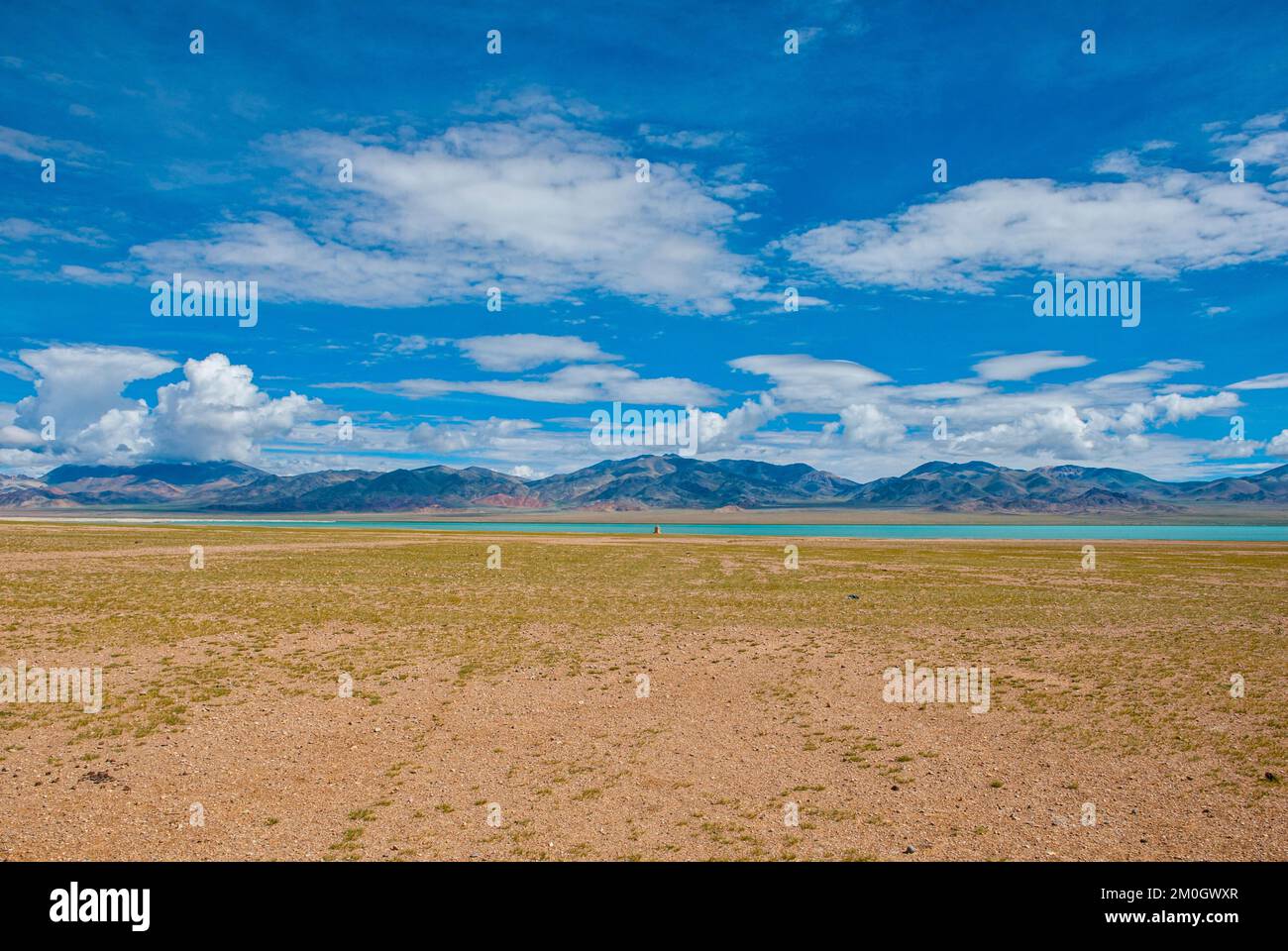 Open tibetan landscape along the road from Gerze to Tsochen, Western ...