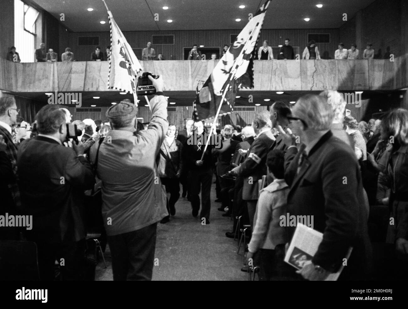 Members and supporters of the extreme right-wing German People's Union ...