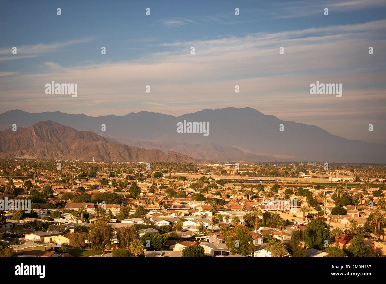 hot air balloon ride over thermal California Stock Photo - Alamy