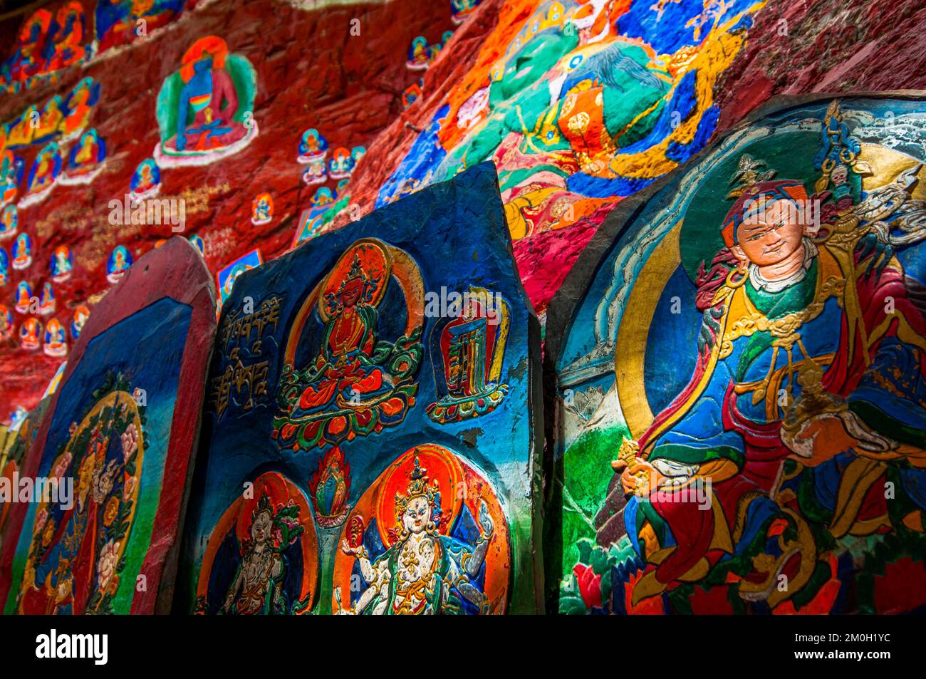 Buddha artwork hi-res stock photography and images - Alamy