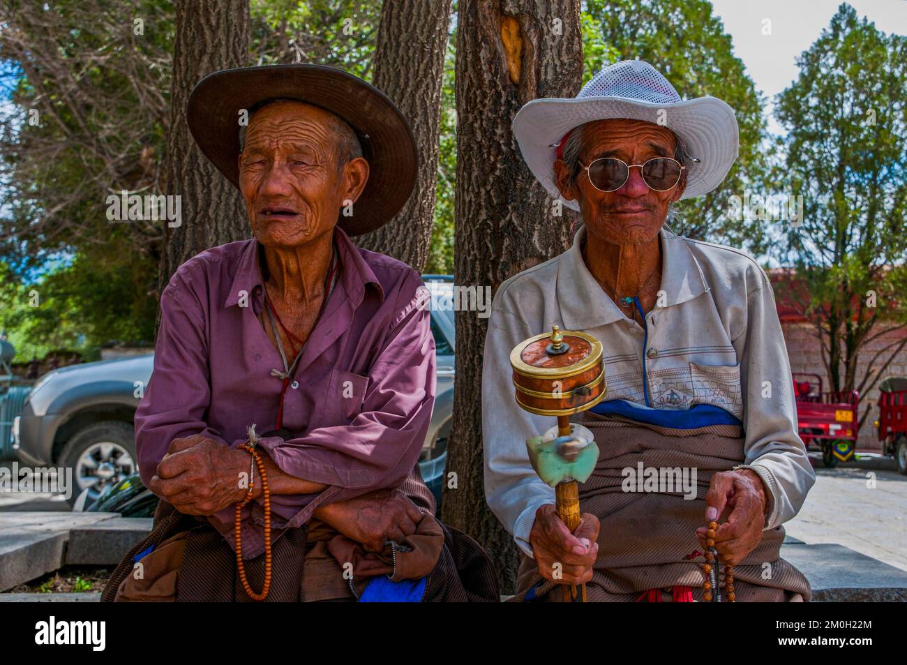 Tibetan pilgrims in lhasa hi-res stock photography and images - Alamy