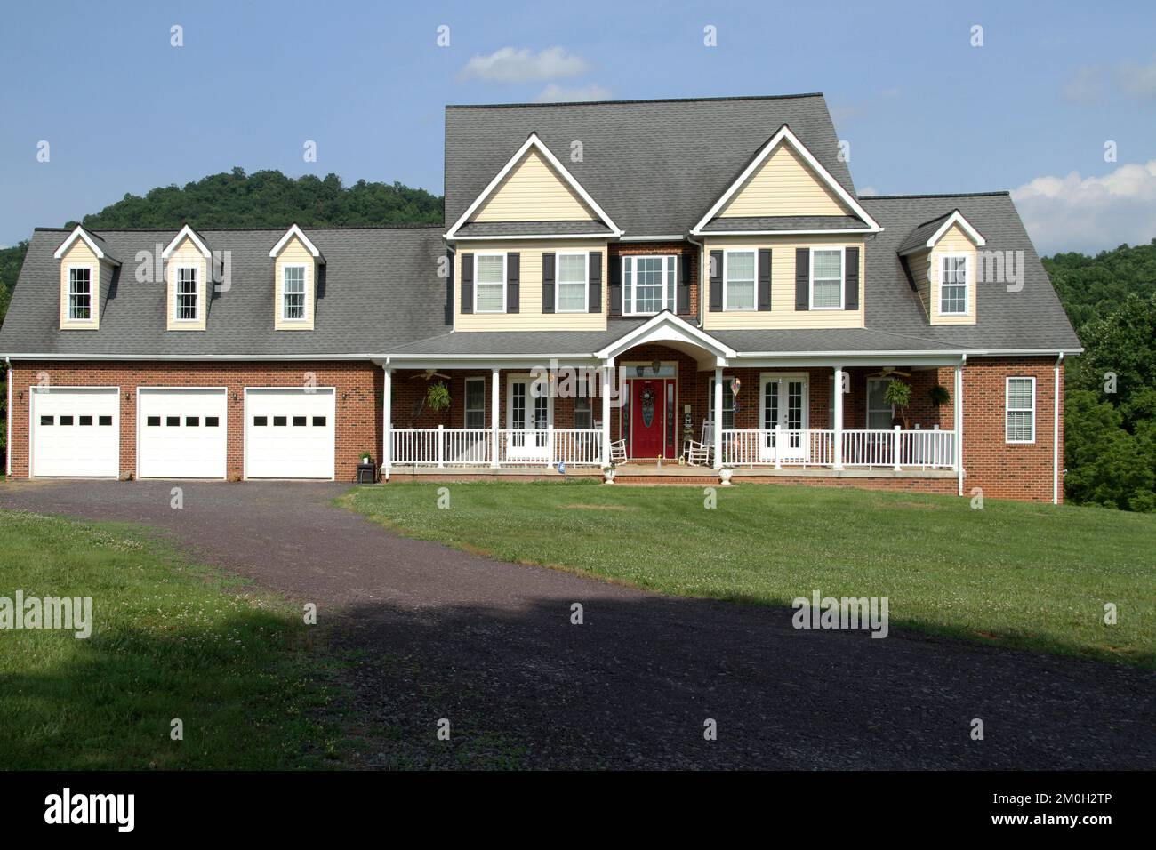 New modern home in Virginia, USA Stock Photo - Alamy