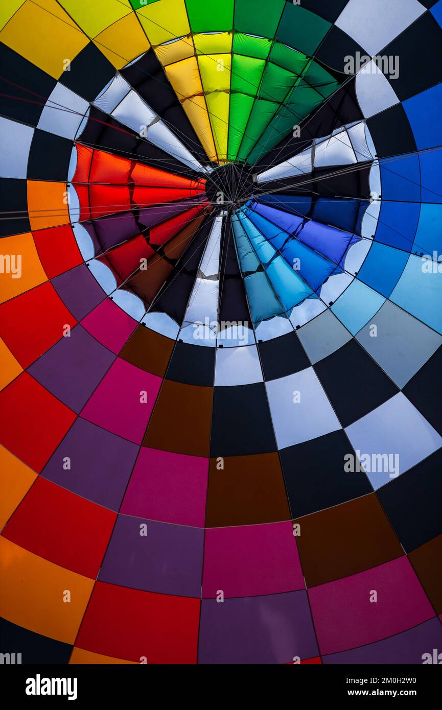 hot air balloon ride over thermal California Stock Photo - Alamy