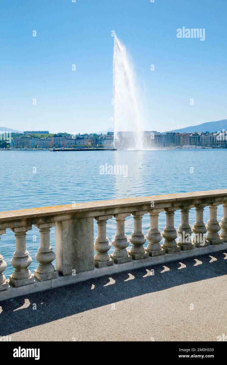 The Jet d'eau, the landmark in the Lake Geneva basin, Canton Geneva ...