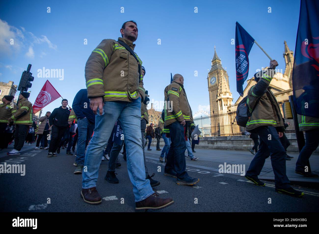 London, England, UK. 6th Dec, 2022. Firefighters march to Houses of ...