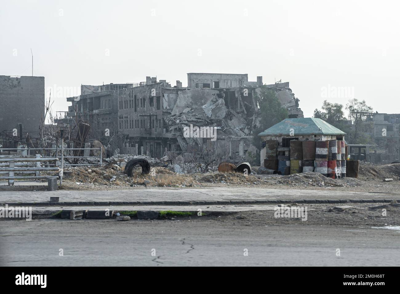 On the road from Aleppo to Damascus, destroyed building, Syria Stock ...