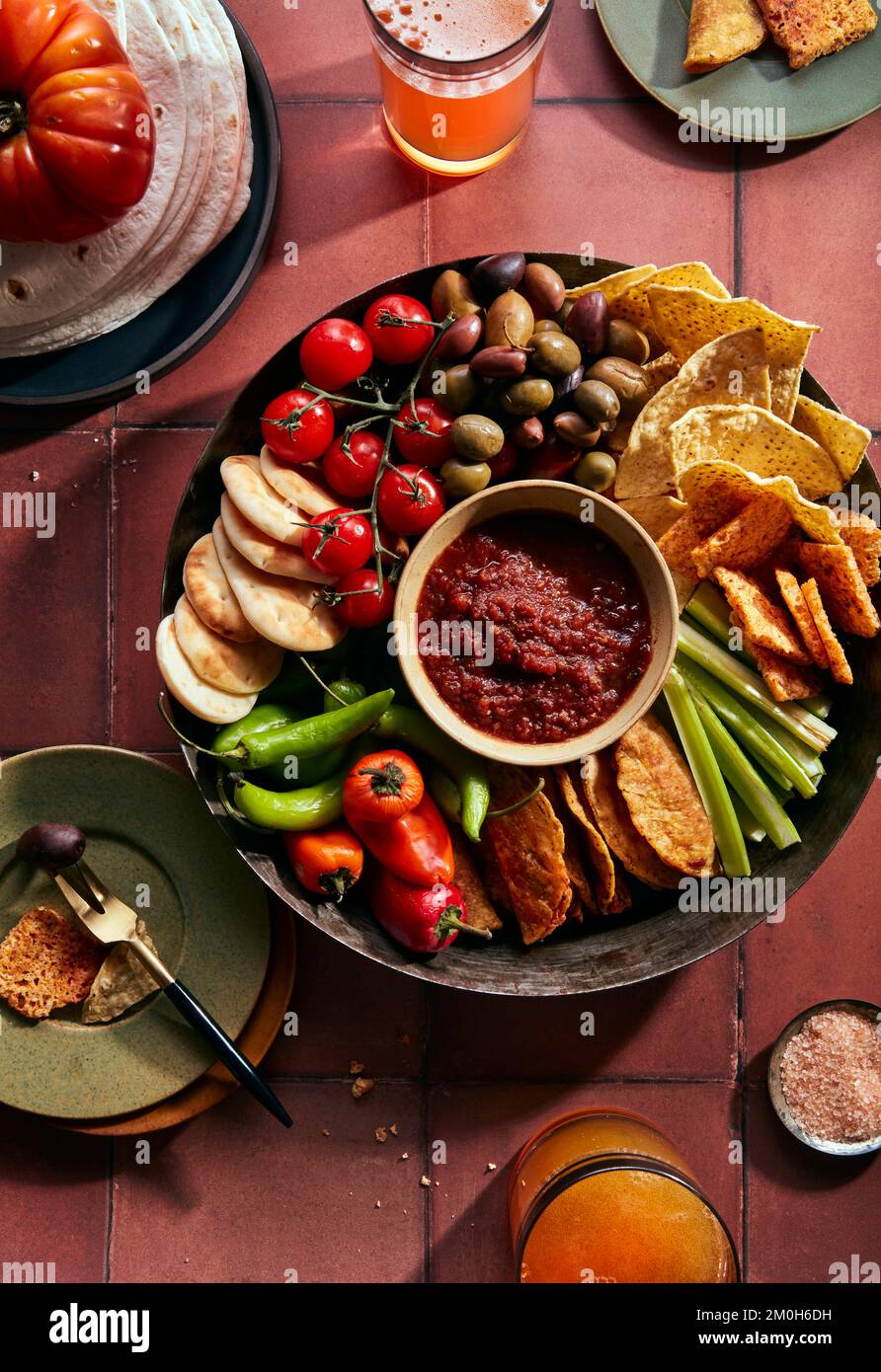 Party platter hi-res stock photography and images - Alamy
