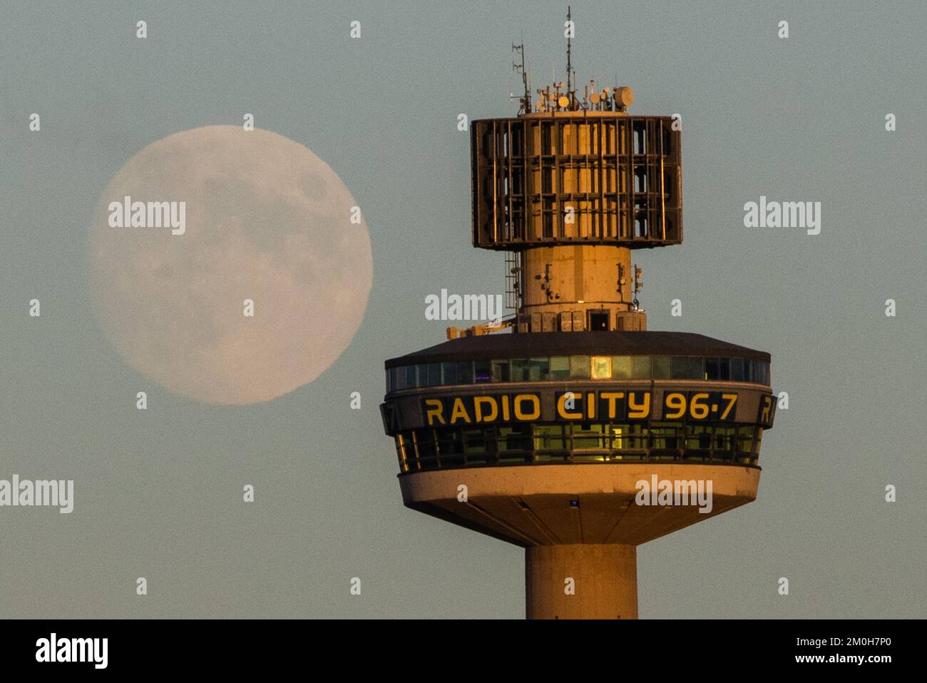 2022 supermoons hi-res stock photography and images - Alamy