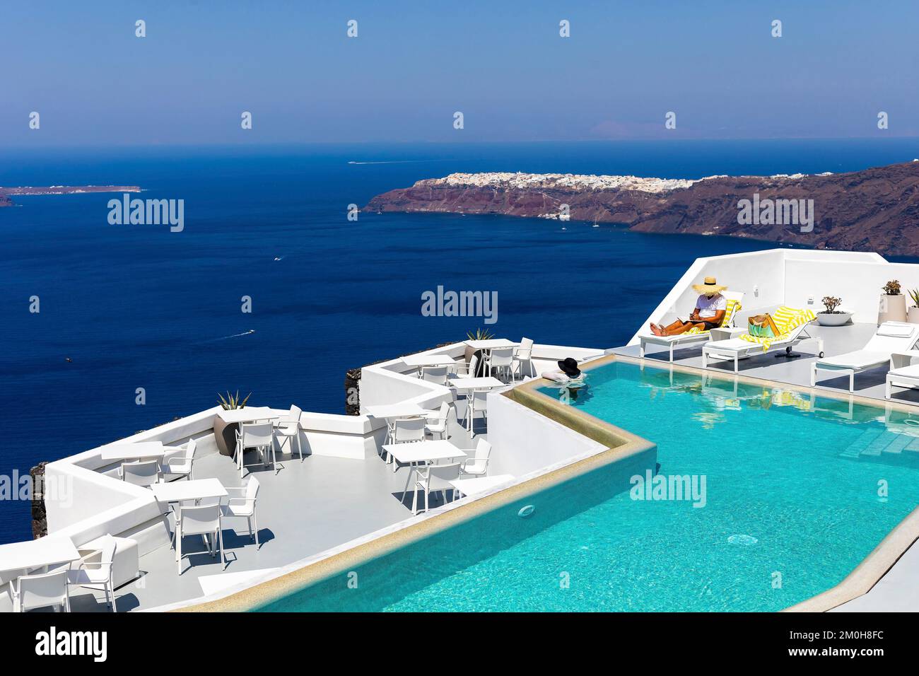 Greece, The Cyclades, Santorini island (Thera or Thira), village of ...