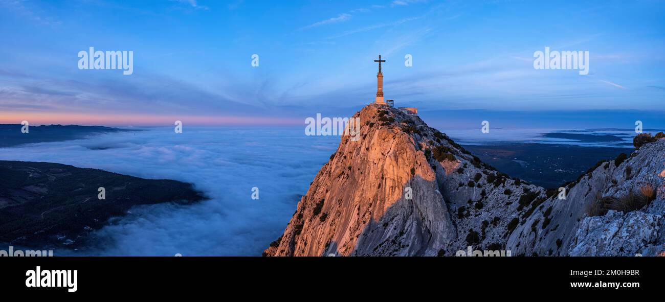 France, Bouches du Rhone, Pays d'Aix, Grand Site Sainte Victoire ...