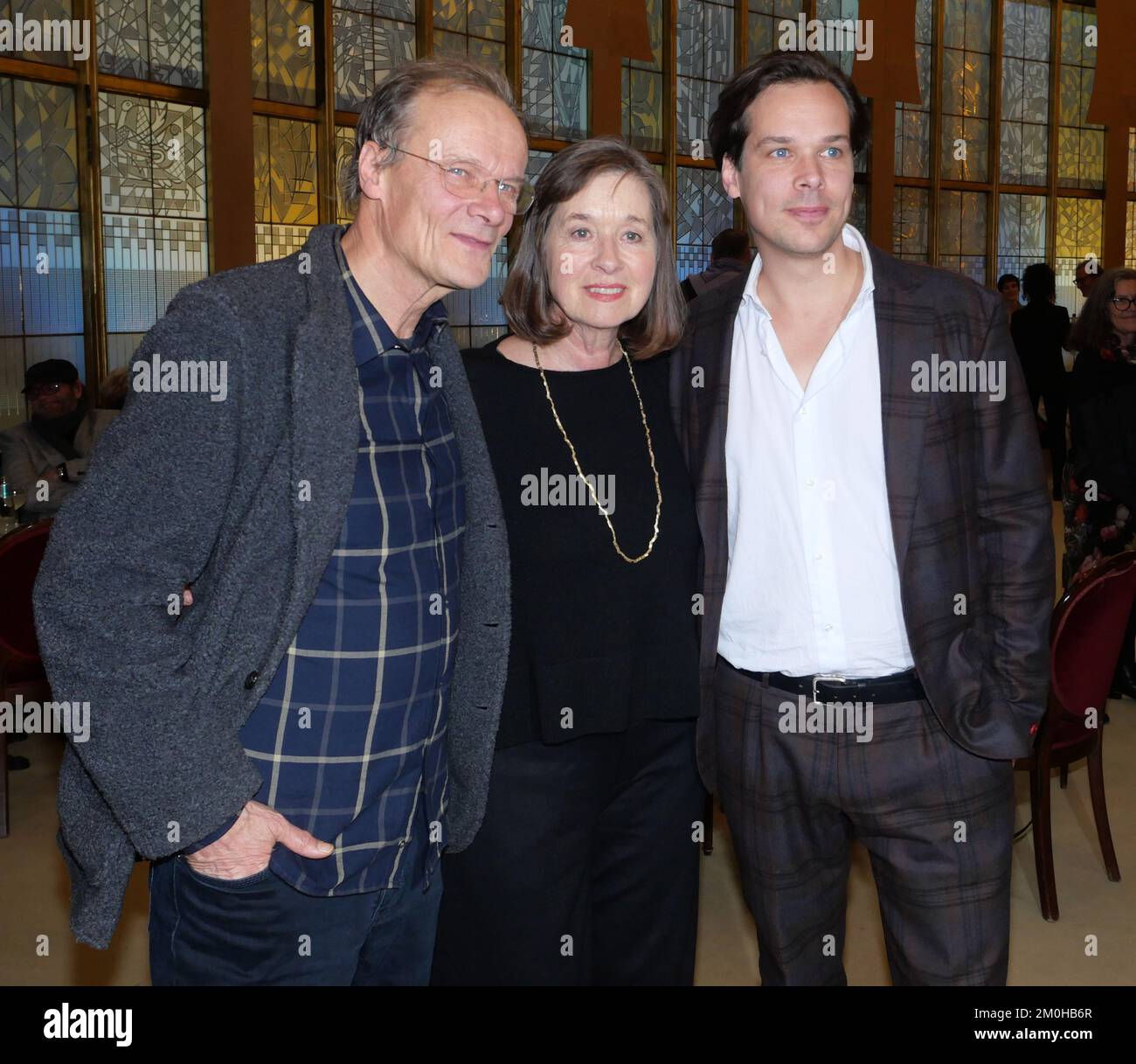 Berlin, Germany. 04th Dec, 2022. The actor couple Edgar Selge and ...
