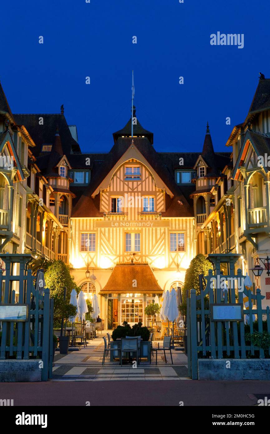 France, Calvados, Pays d'Auge, Deauville, Boulevard Eugene Cornuche ...