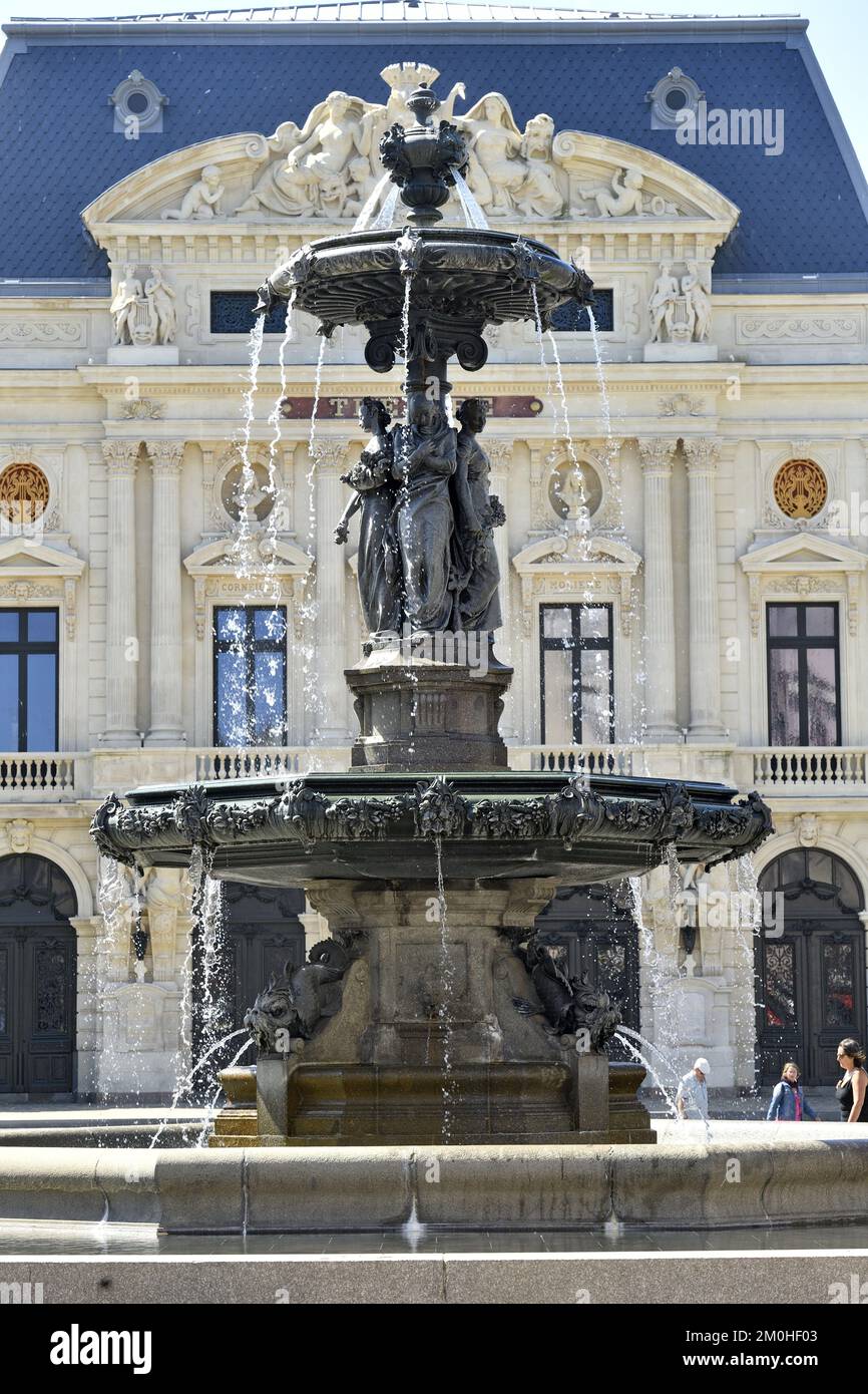 Mouchel painting hi-res stock photography and images - Alamy