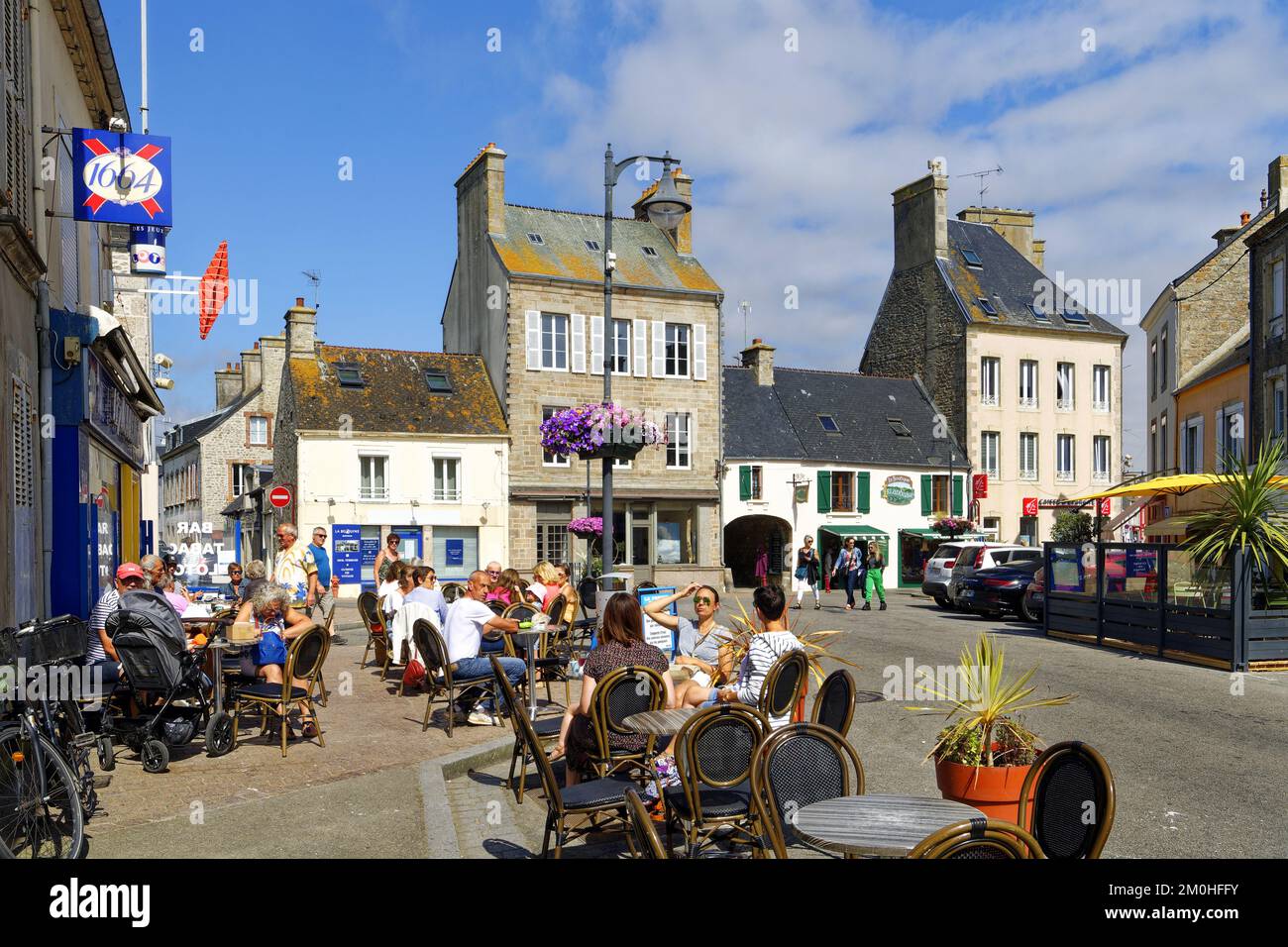 France, Manche, Cotentin, Val de Saire, Saint Vaast la Hougue Stock Photo - Alamy